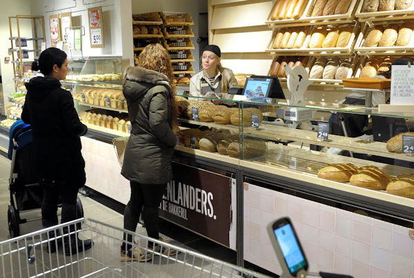 Plus lanceert winkel met bediende Korenlander-afdeling