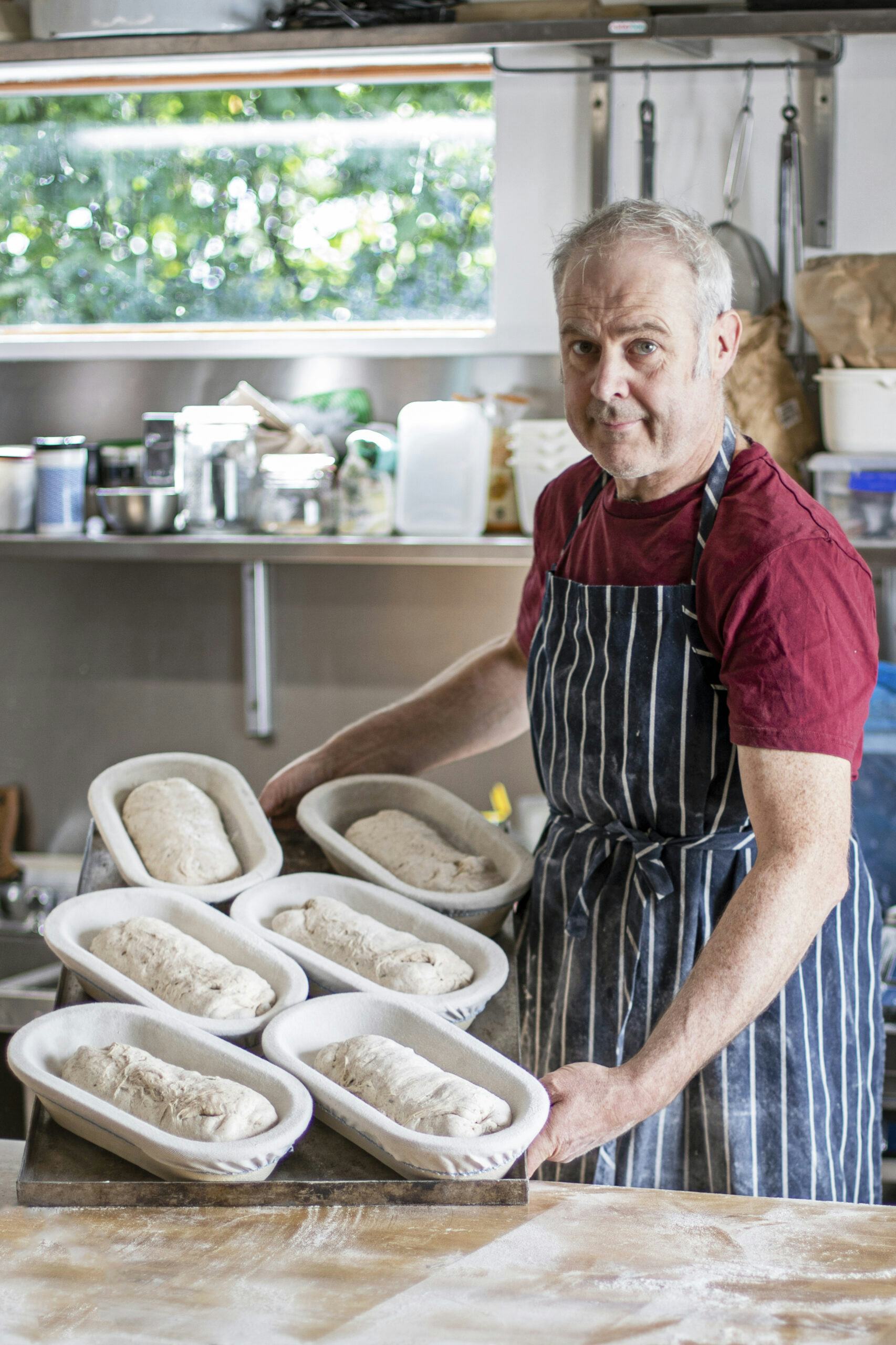 Zuiver brood uit een klimaatneutrale oven - Joe en Julie Fitzmaurice ...