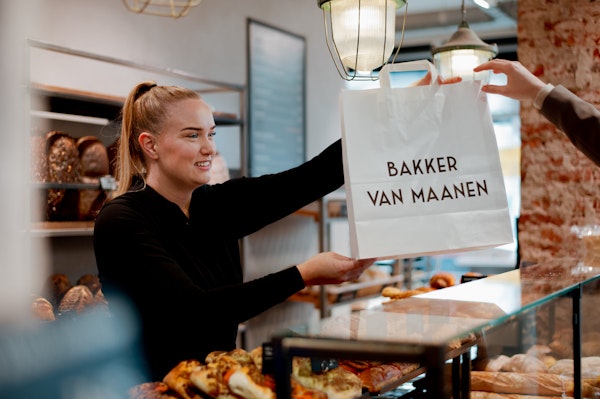 Bakker van Maanen over personeelsbeleid: 'Het is net voetballen'